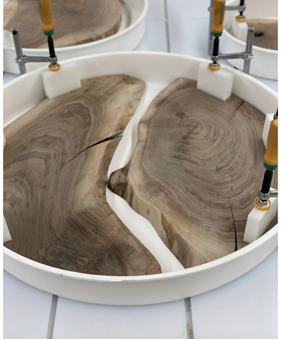 24” Round form | Limitless Epoxy Supply #1 Canadian Epoxy Supply Store!